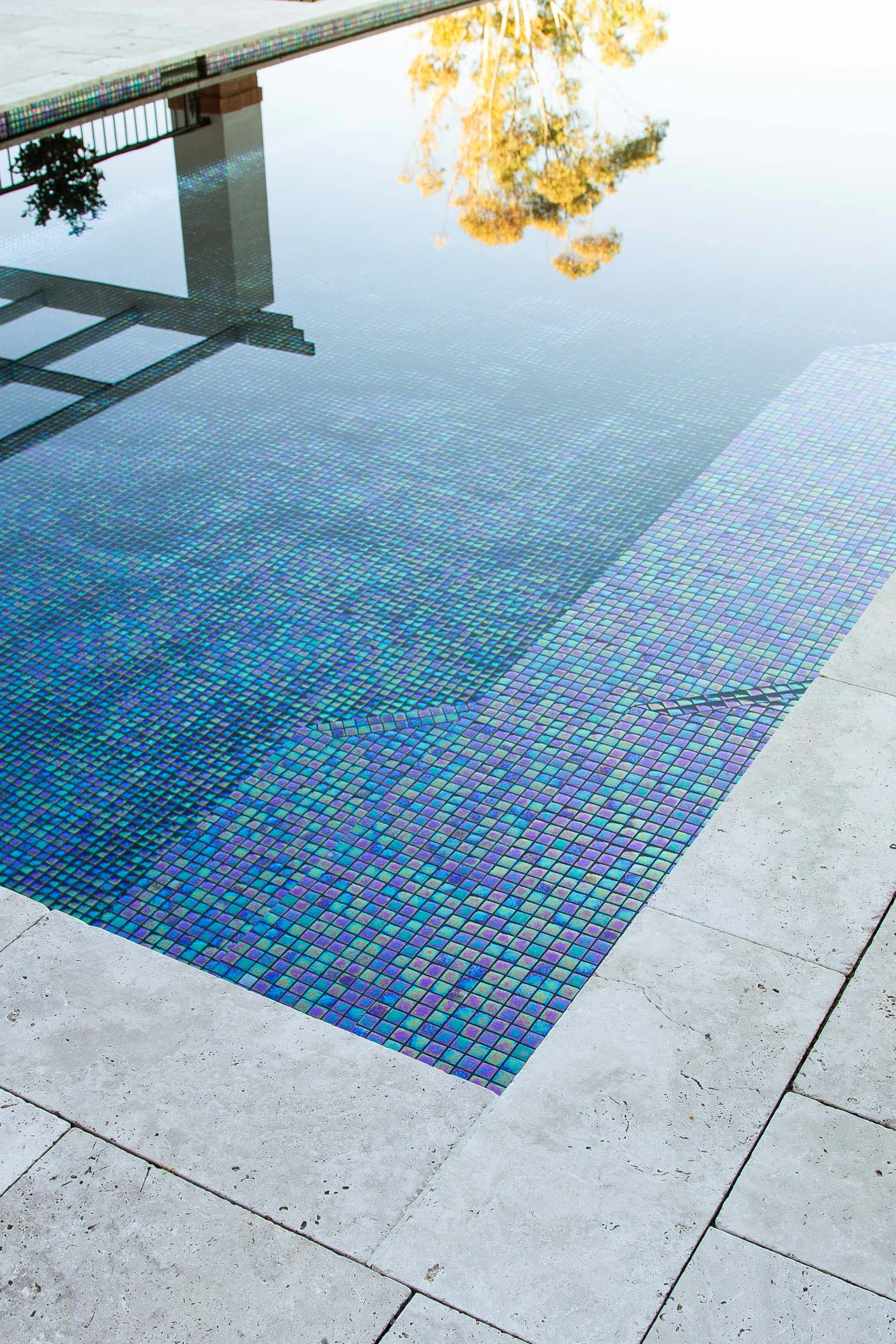 How to Choose the Right Pool Tiles