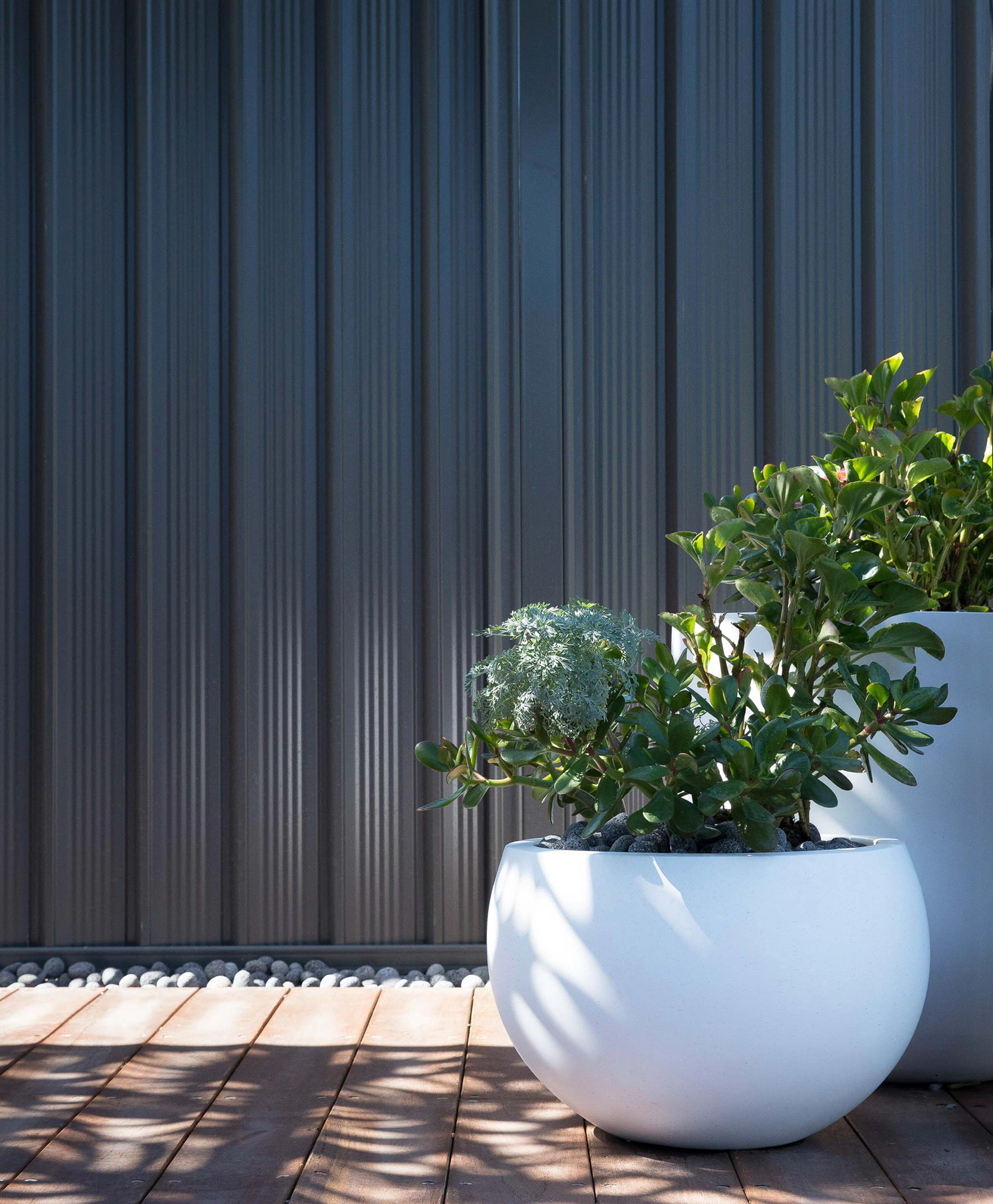 Top 5 benefits Fibreglass Pots | Artisan Exterior
