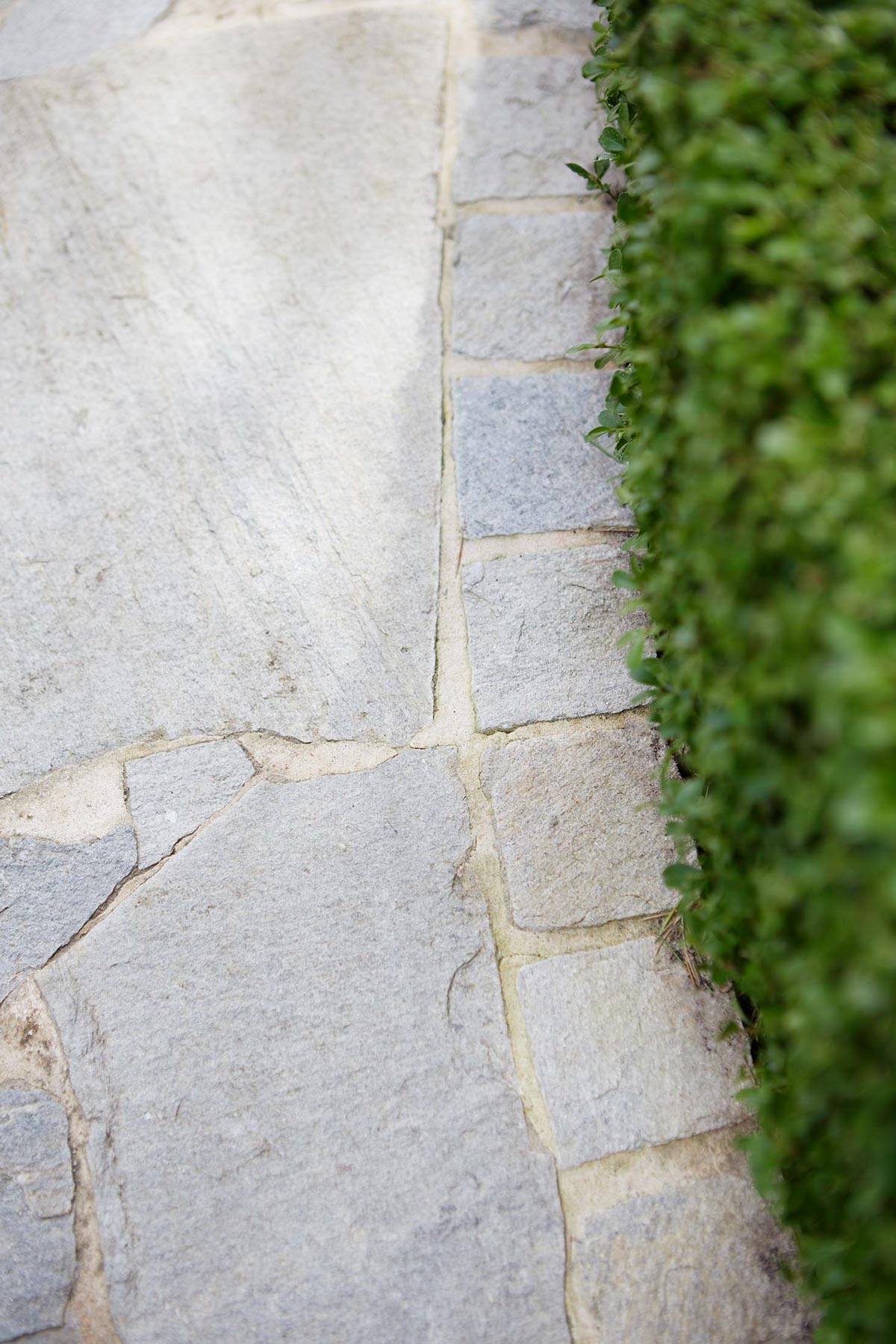 Artisan Exterior | Arkkia Cube Split Loose Cobblestones