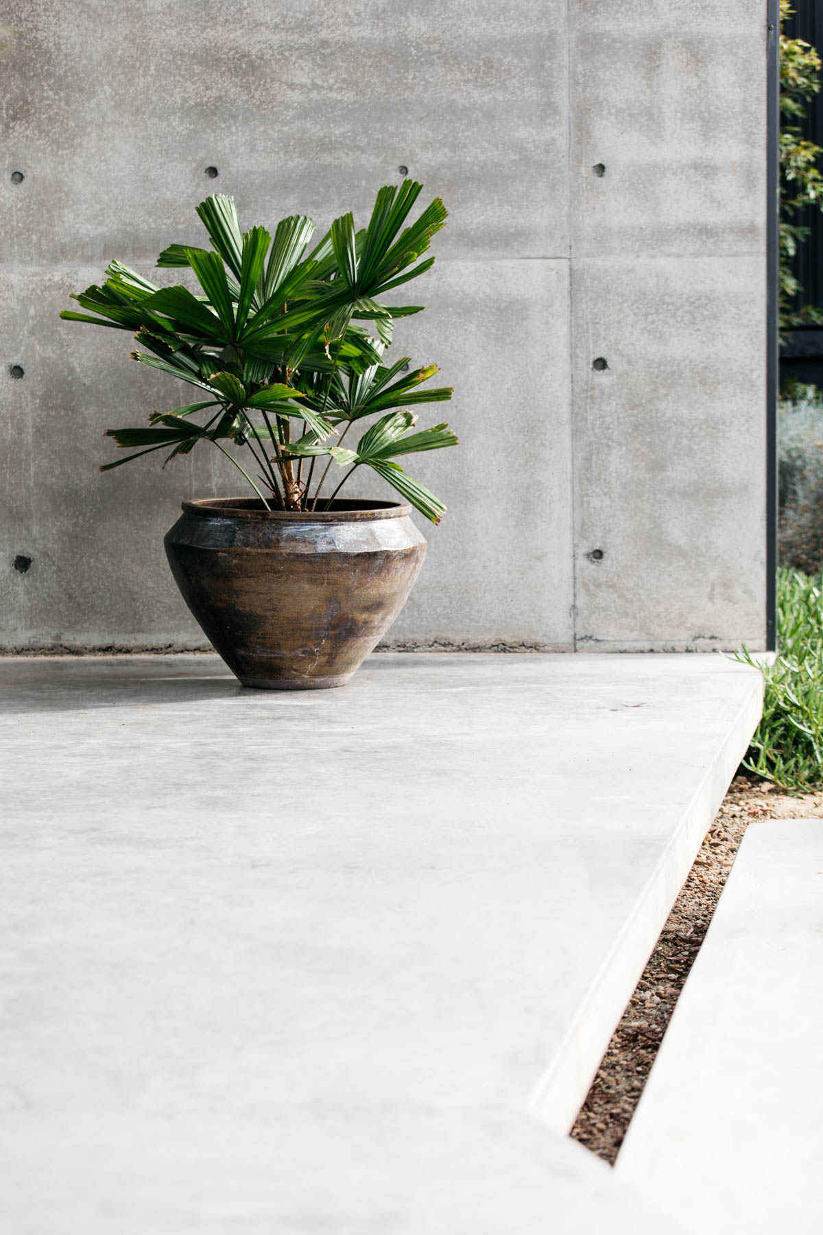 Artisan Exterior | Landare Correa Traditional Clay Pots