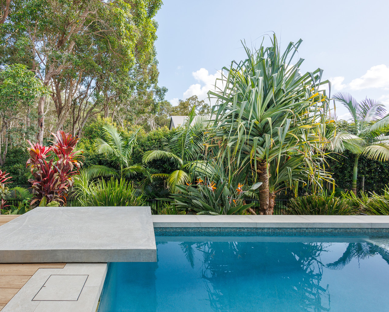 Chaya Italian Porcelain Pavers | Artisan Exterior