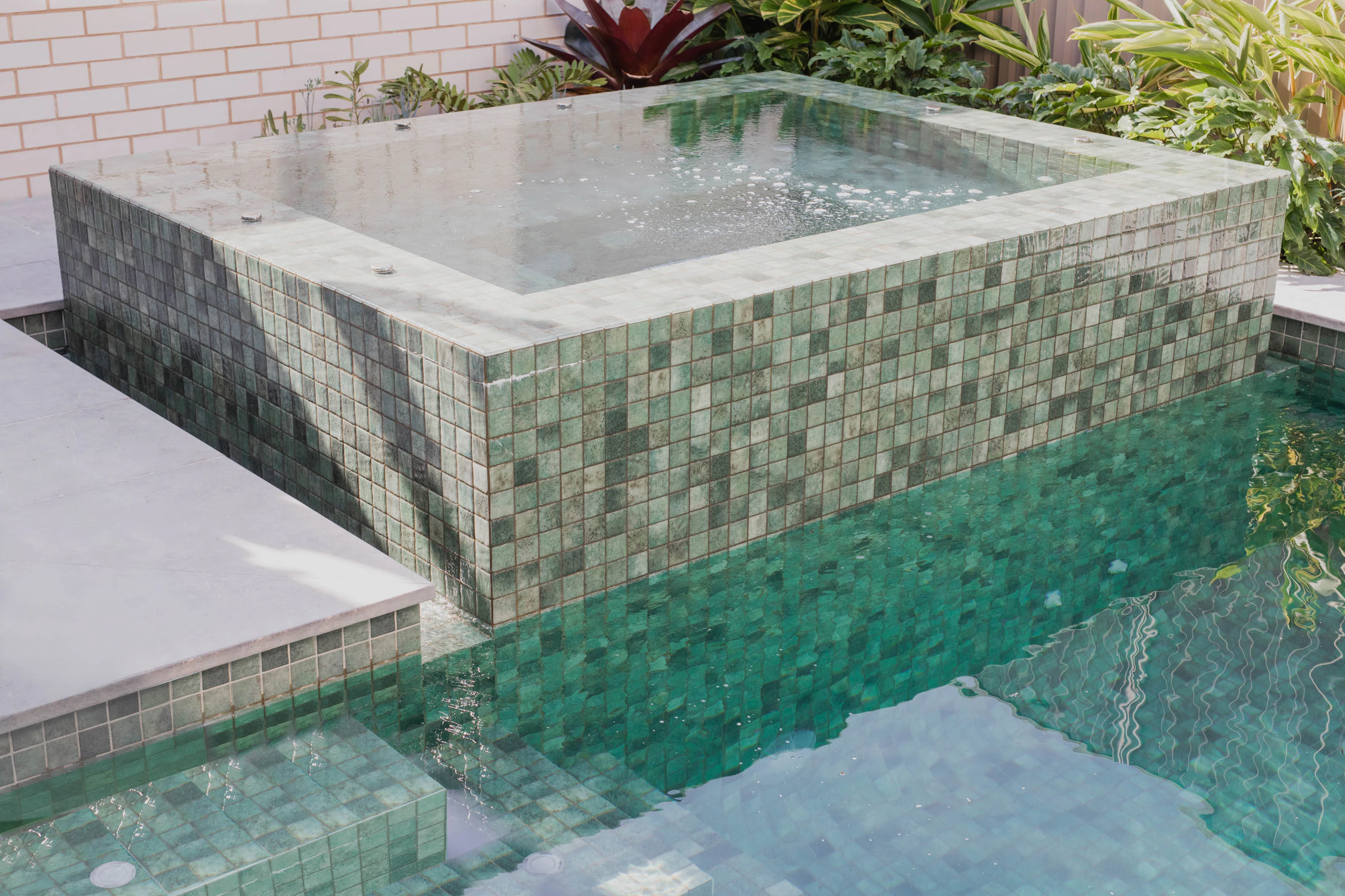 Artisan Exterior | Trace Spanish Glass Pool Tiles & Mosaics