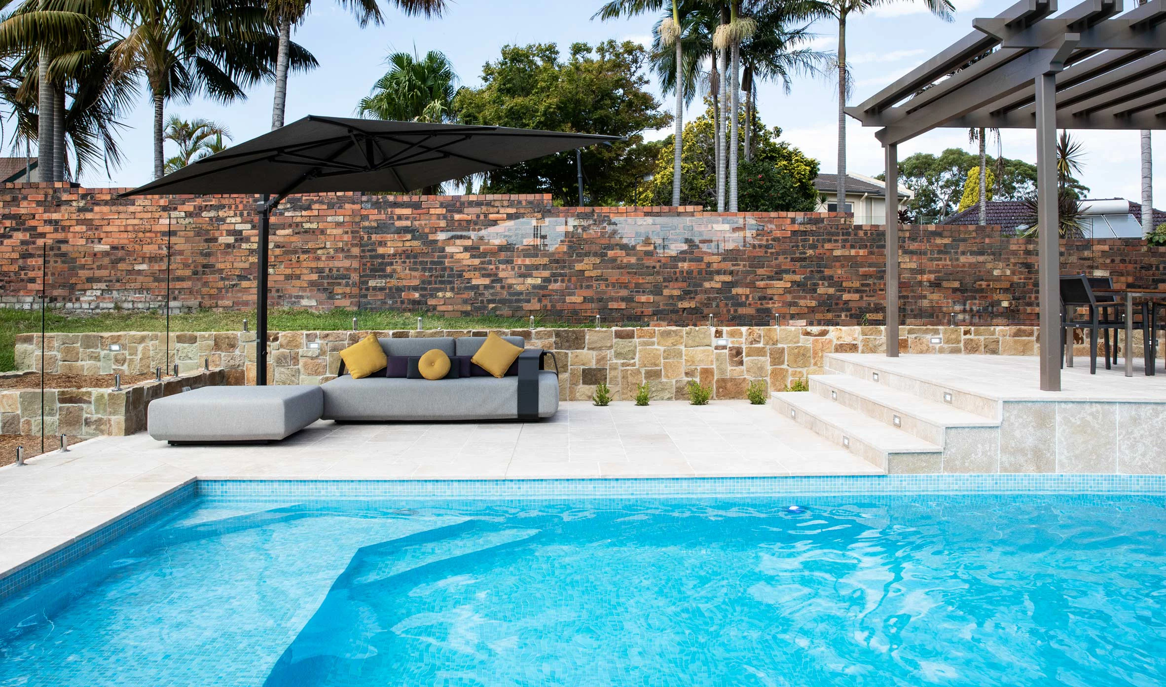 Hisbalit Shell Spanish Glass Pool Tiles | Artisan Exterior