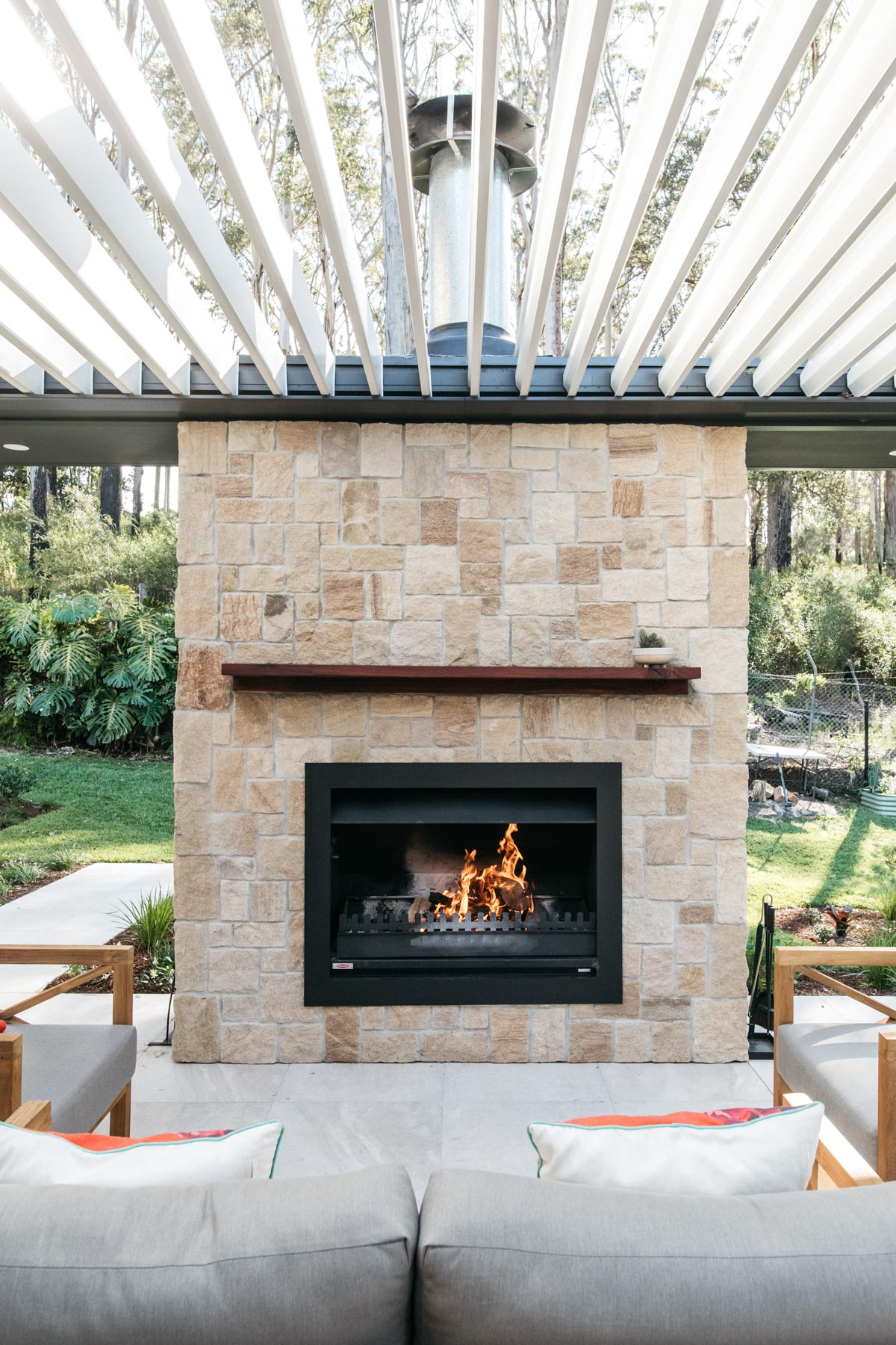 Artisan Exterior | Ridge Modular Stone Wall Cladding