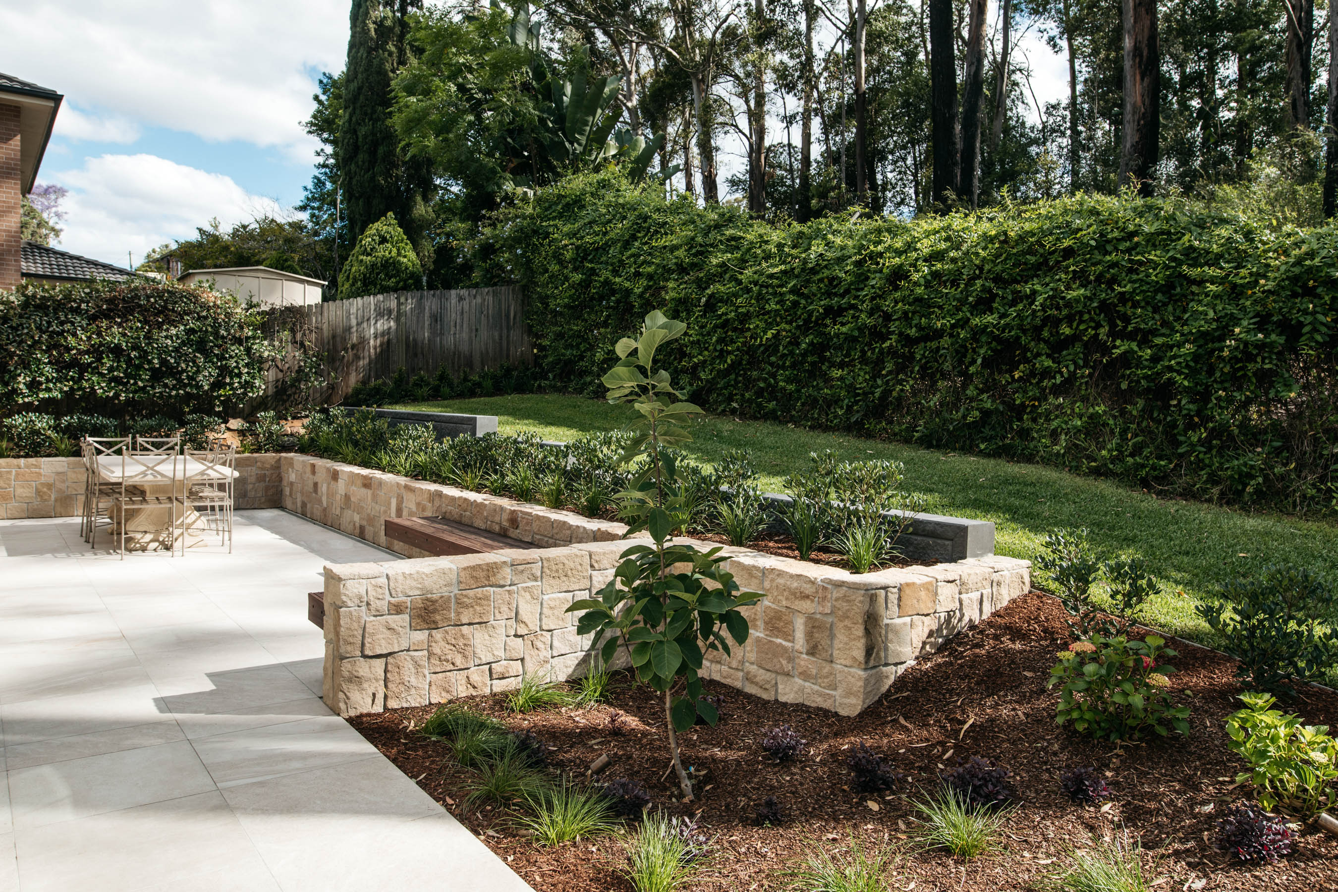 Artisan Exterior | Ridge Modular Stone Wall Cladding