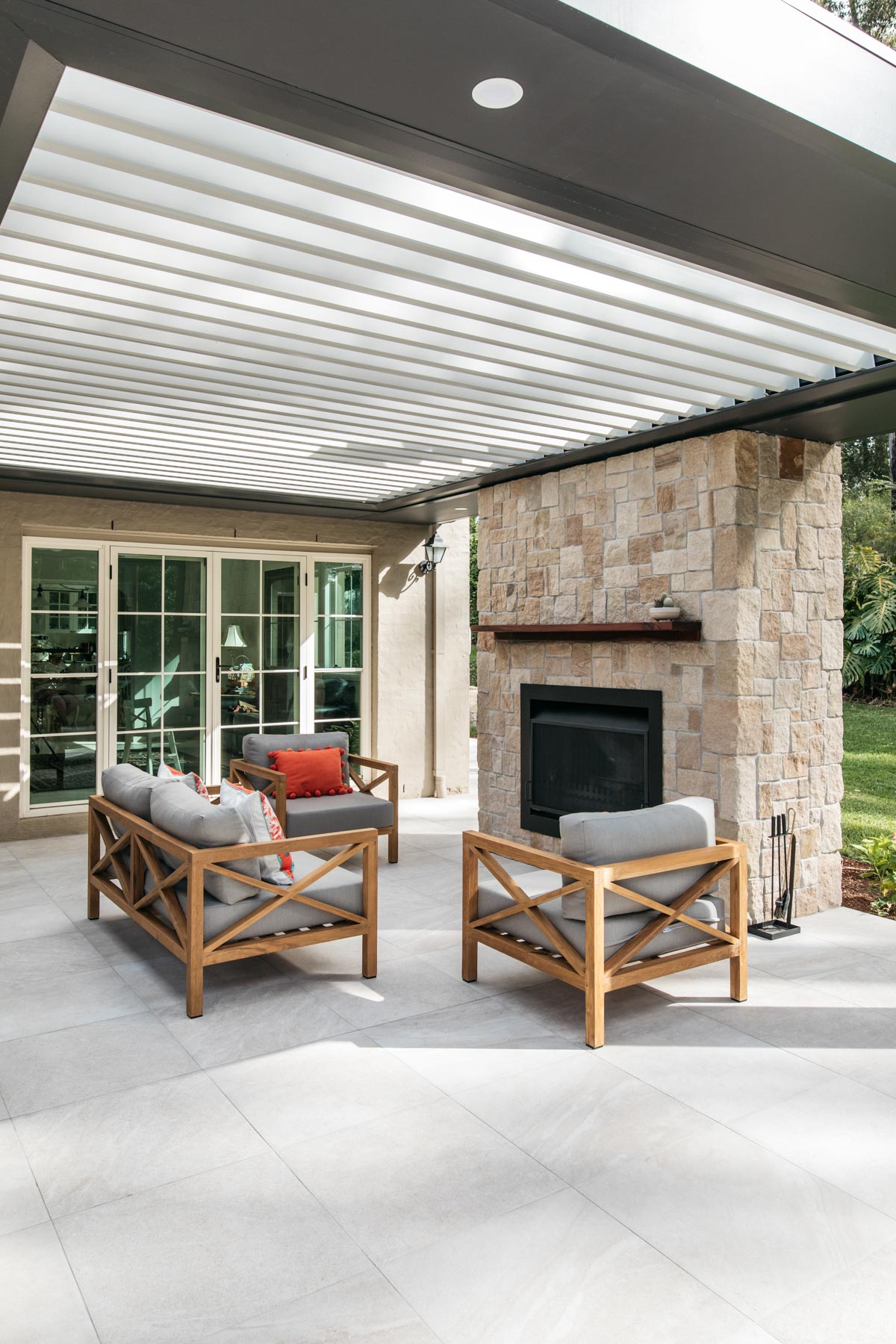 Artisan Exterior | Ridge Modular Stone Wall Cladding