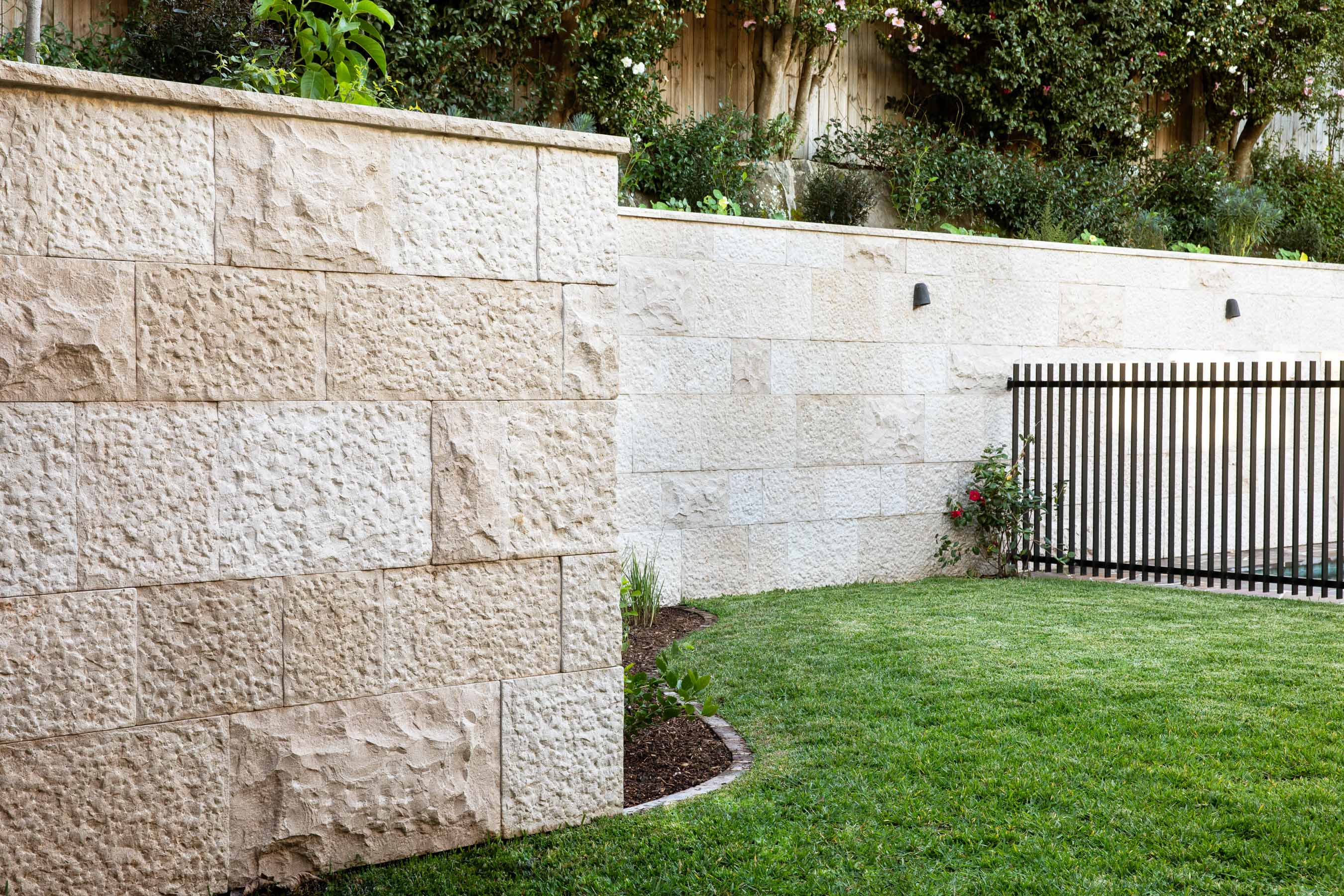 Artisan Exterior | Calcario Linear Stone Wall Cladding