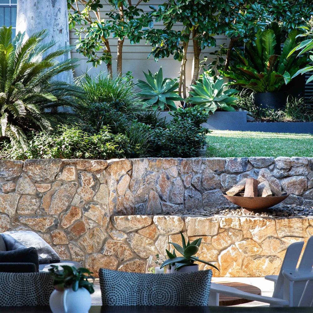 Artisan Exterior | Mesa Organic Stone Wall Cladding