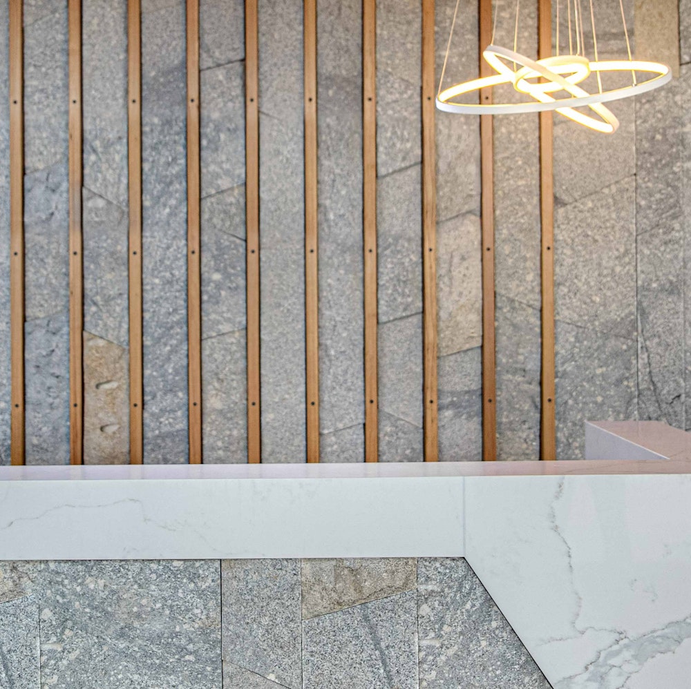 Artisan Exterior | Preikestolen Vertical Stone Wall Cladding