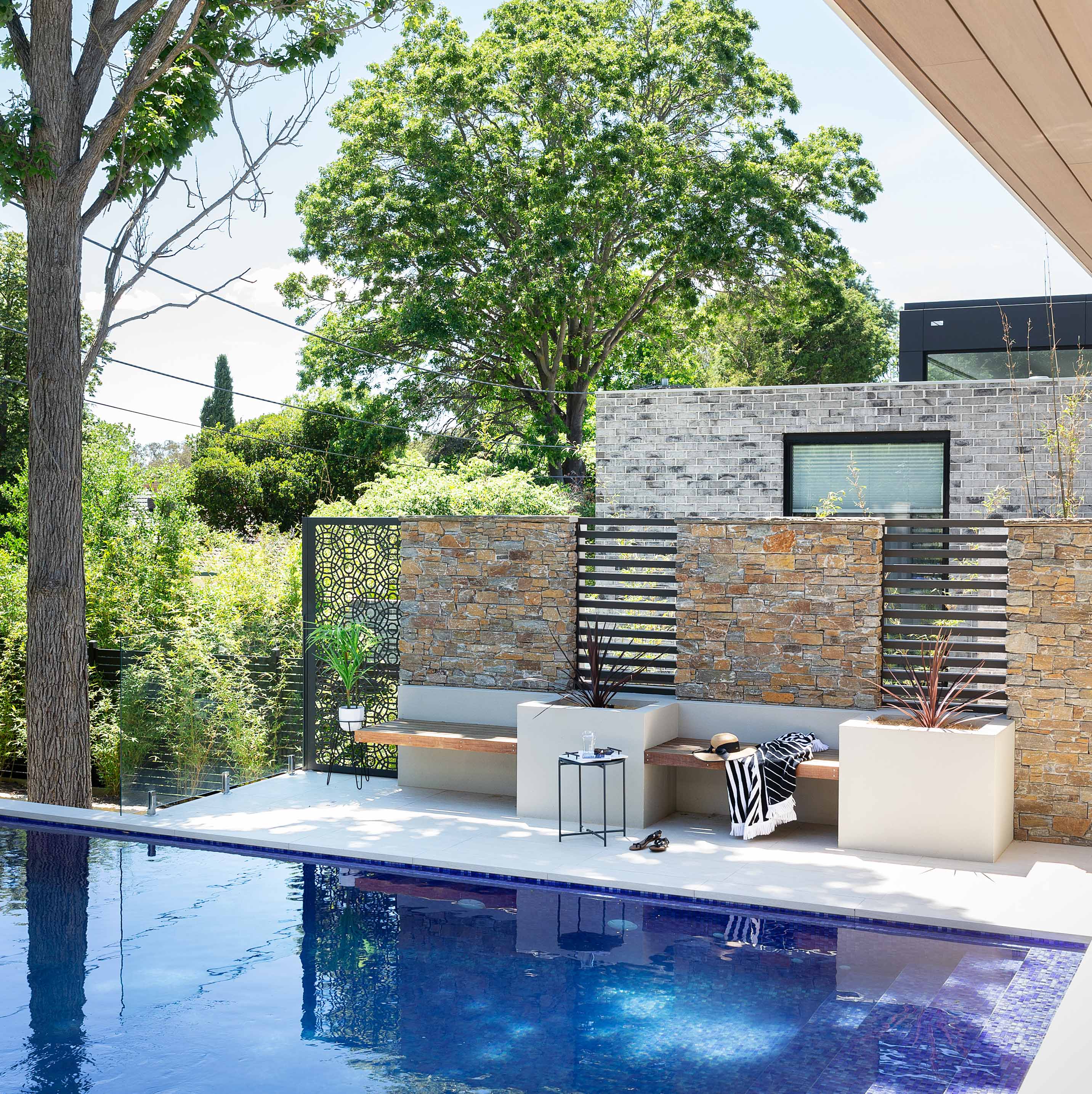 Artisan Exterior | Rustic Mica Z Panel Stacked Stone Cladding